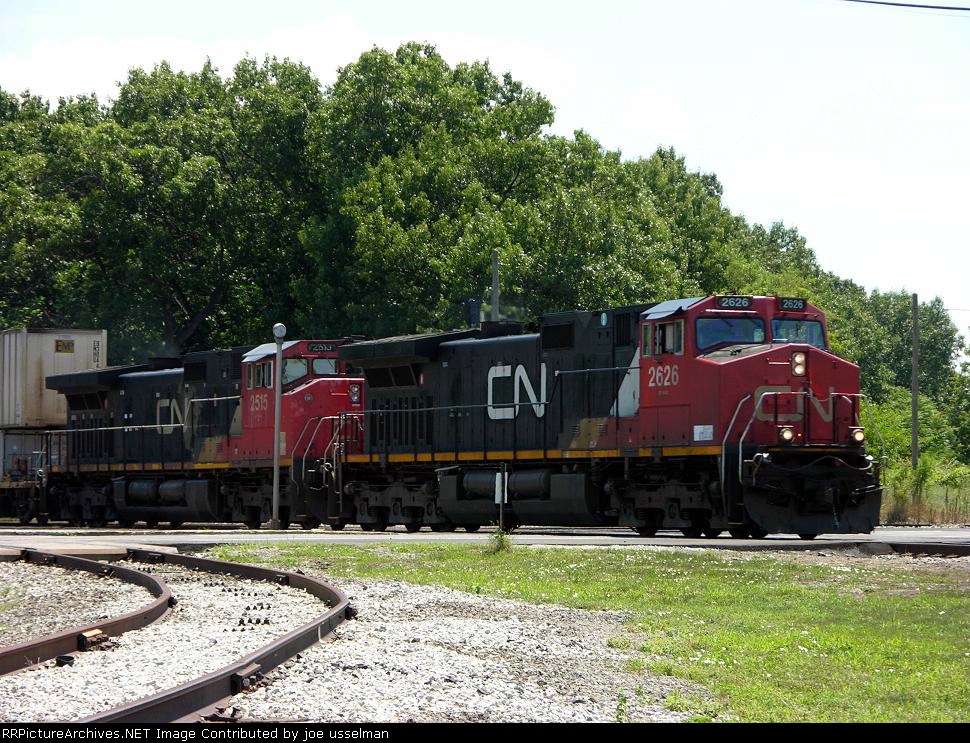 CN 2626